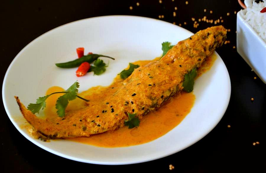 Mix and Stir: Pabda Mach r Sarshe Jhal